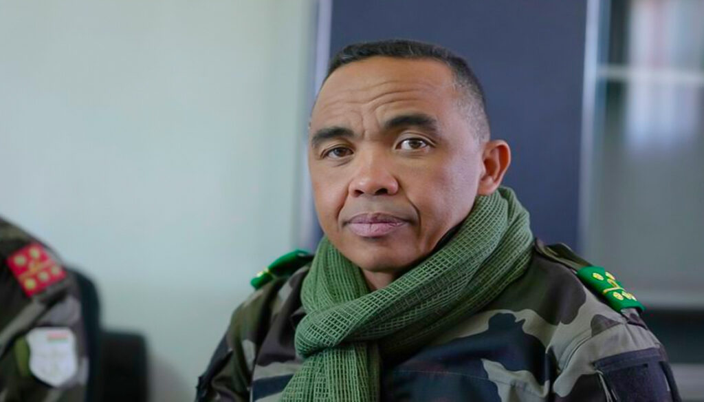 Brève | Madagascar: le colonel Michael Randrianirina investi président ...
